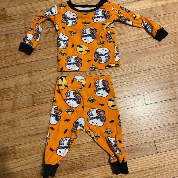 Pajamas | 12 Month Snoopy And Woodstock Peanuts 2 Piece Pajama Halloween | Poshmark
